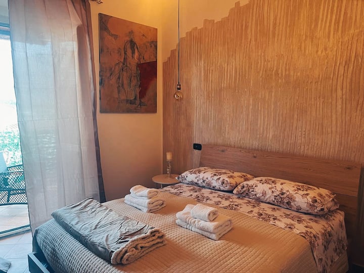 Sensual Room With Privateterrace - Esperia