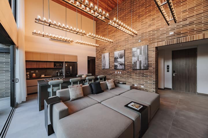 2-story 2470 Sqft Apt With Great View ~ Morph 2301 - Medellín