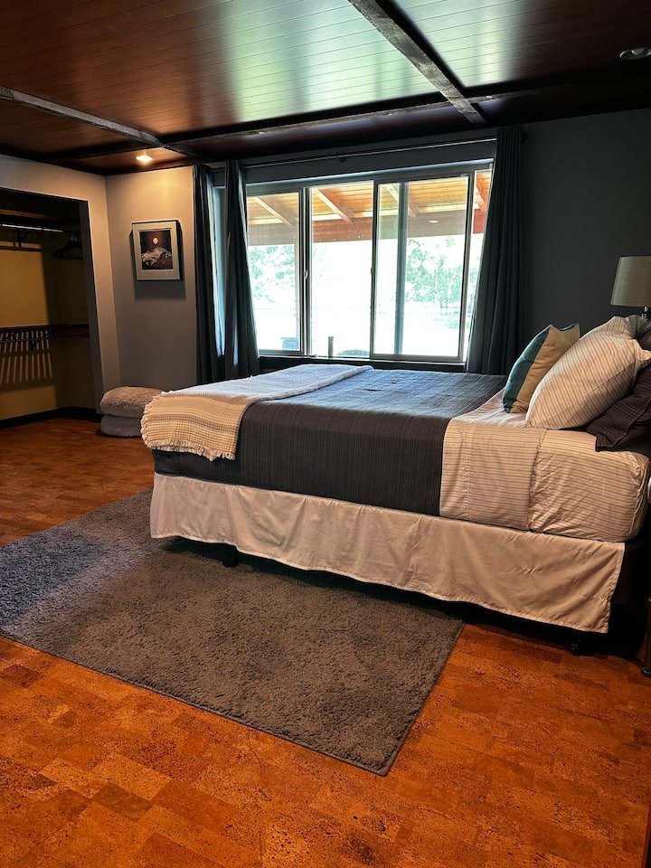 The Apiary - Moon Room (Private Queen Room) - Palmer, AK