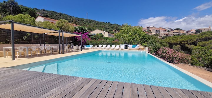 Charmante Villa Vue Mer Avec Piscine à Débordement - Cargèse