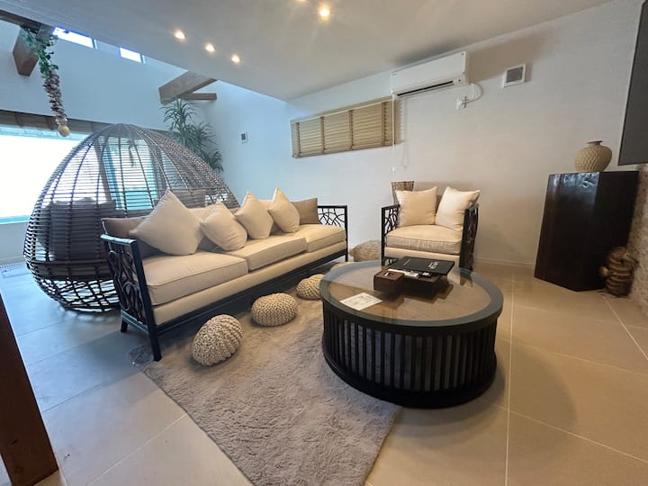 【Reviera Resort Villa】アメリカンビレッジ徒歩5分/プライベートプール付 - Okinawa Prefecture, Japan