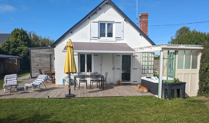 Jolie Maison Avec Jacuzzi - Fréhel