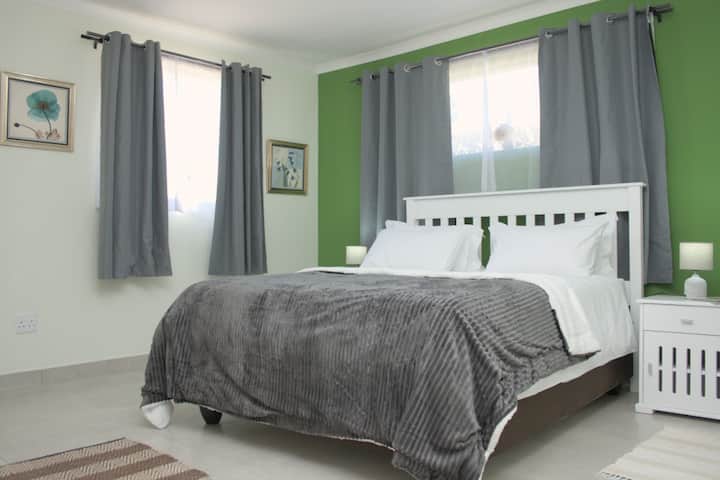 Pet-friendly, Close To Airports, Golf & Schools - Edenvale