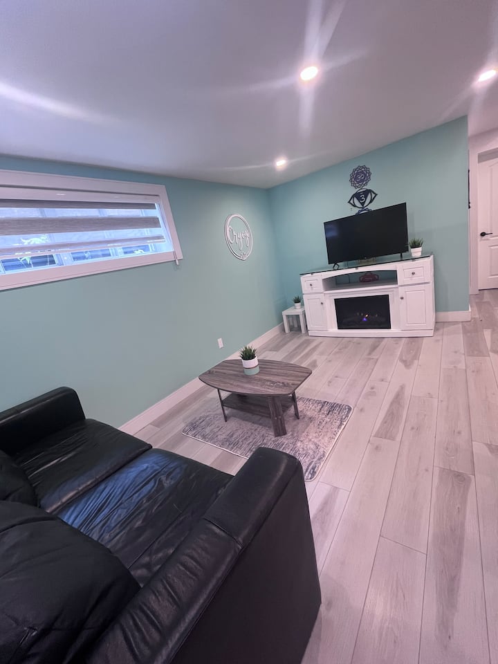 Beautifully Renovated Apartment - Yorkdale - Vaughan