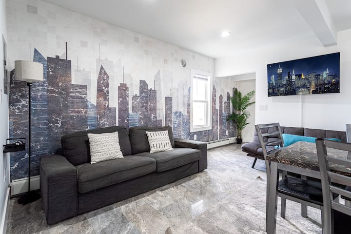 The Modern 4br | 2ba | 9 Beds Nyc + Free Parking - New York City