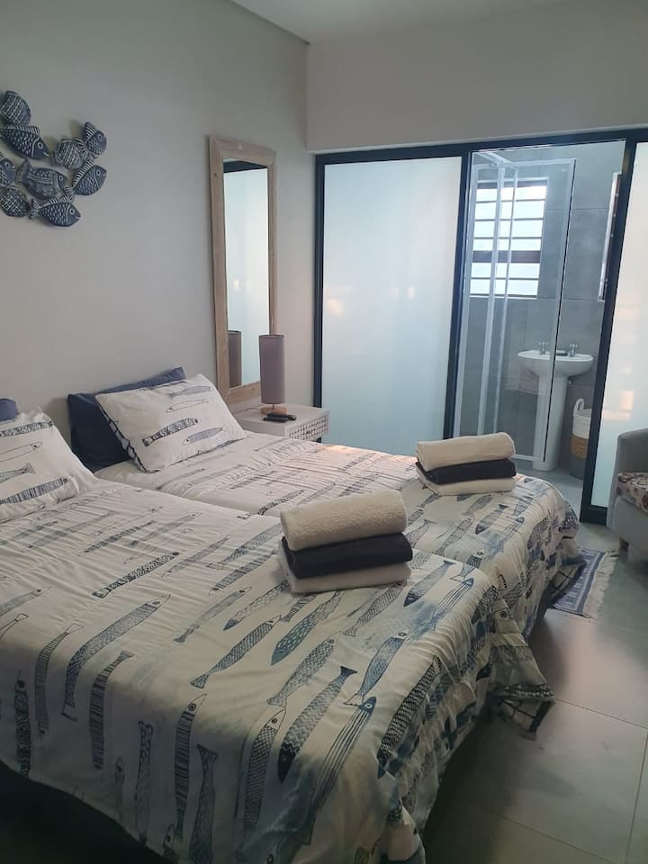 Tesame Lê - Jeffreys Bay