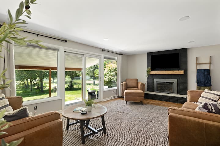 3 Bed 1.5 Bath ~ Large Fenced Yard - Billings, MT