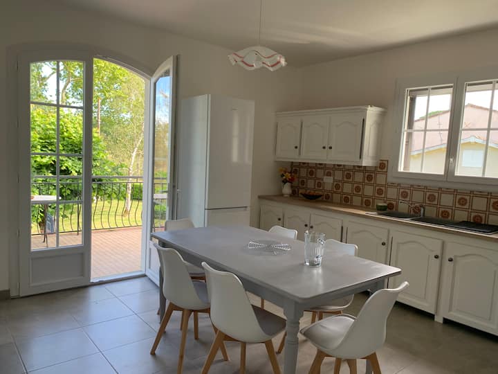 Gîte Le Pré Fleuri Logement Blanc - Lavaur