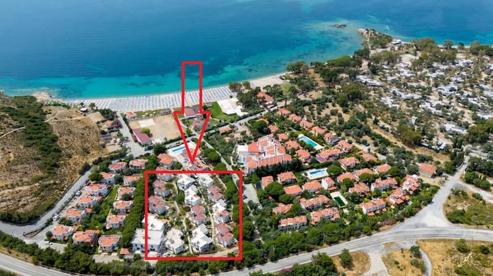 Hanedan Koyu'nda 2+1 Ev Alt Kat - 5 Kişilik - Foça