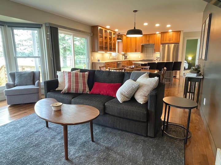 Renovated Lake Home W/sunset View By Sunset Haven - Mora, MN