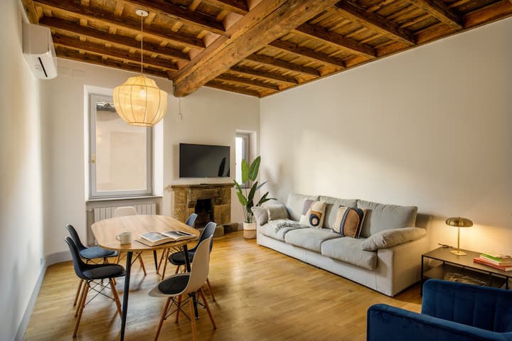 Coronari 214:  Gem On Rome's Most Beautiful Street - Roma