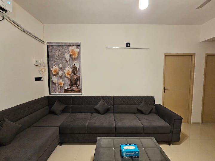 New Full Furnished Entire 2 Bhk With Wfh Space - Ahmedabad