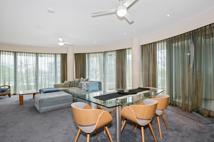 Two Bedroom Marina Apartment - 만두라