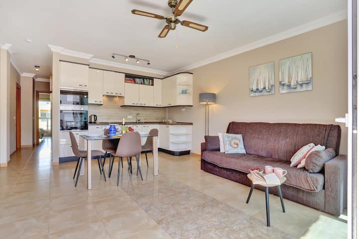 La Concha Beach Apartment With Pool For Kids! - El Cotillo