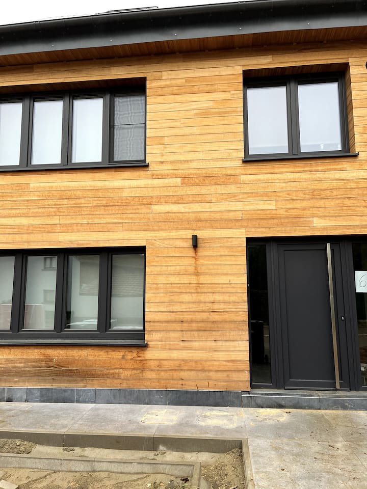 Vakantiehuis 14p, 7 Slaapkamers, 7 Badkamers - Leuven