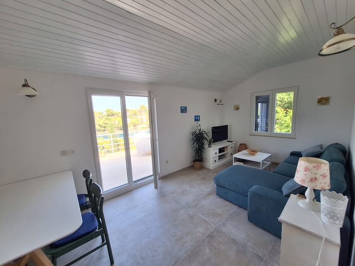 Apartment Dora - Postira