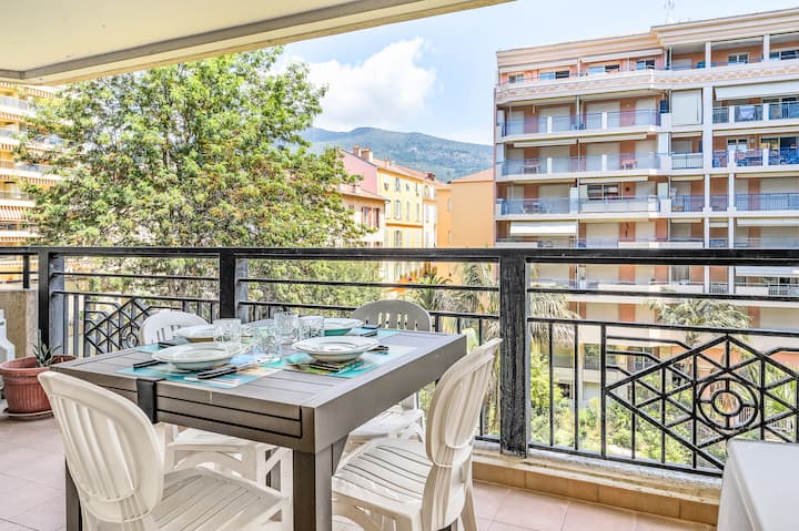 Menton, 2 Pièces Vue Jardin, Calme, Plein Centre - Menton