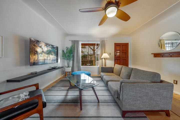 Carport | 4 Br 2 Ba | Sleeps Up To 8 | Fenced Yard - Tucson, AZ