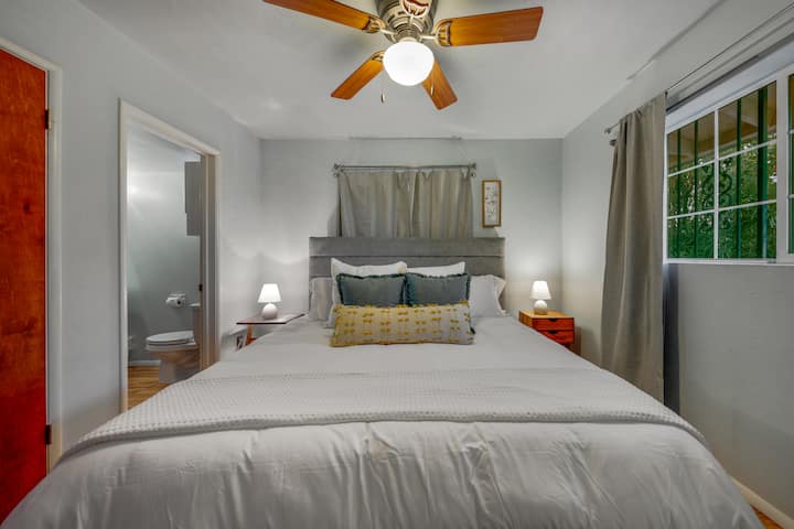 Carport | 4 Br 2 Ba | Sleeps Up To 8 | Fenced Yard - Tucson, AZ