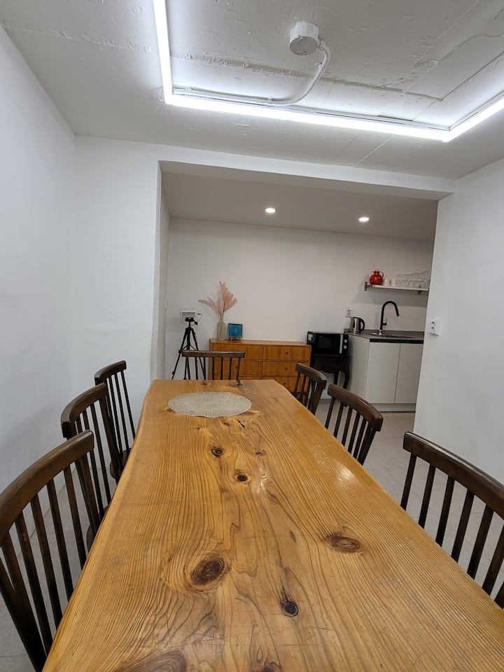 Haebangchon 2 Rooms 해방촌 이태원 경리단길 녹사평역 단기임대 -