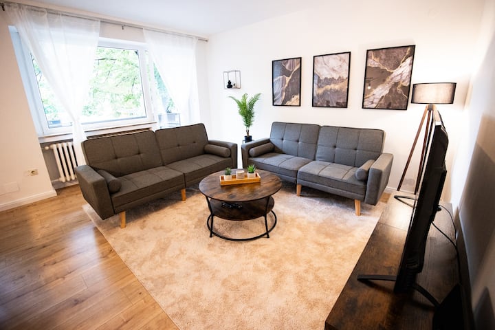 Me Living: Ferienwohnung - 10m Balkon - Innenstadt - Bad Pyrmont