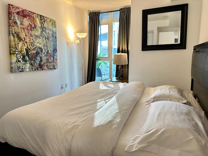 King Bed+bunkbed+parking - Toronto