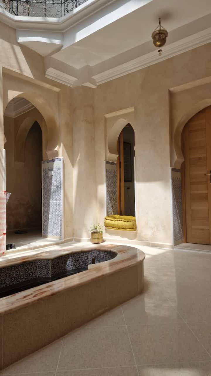 Chambre Triple Climatisée Riadh Centre De Tlemcen - Algeria
