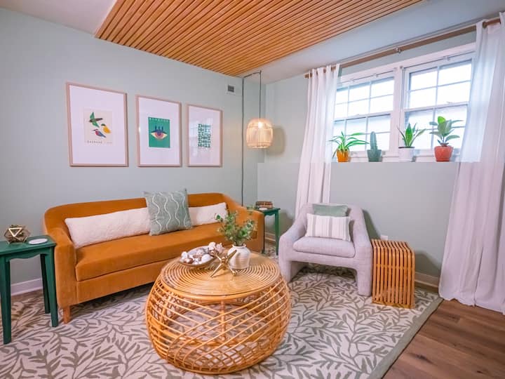 Stayawhile: The Bauhaus Retreat - Lawrence, KS