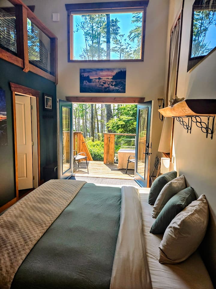 Pacific Coral Retreat - Ucluelet
