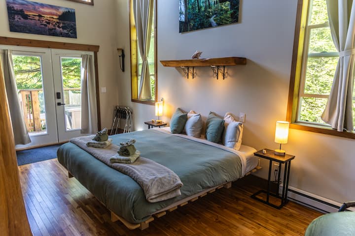 Pacific Coral Retreat - Ucluelet