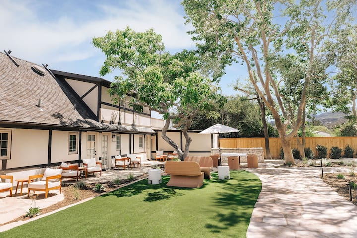 Hygge Courtyard Suite - Solvang