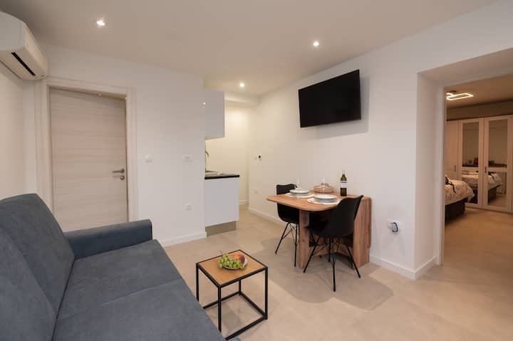 Lara- Brand New App+ Private Parking And Garden - Opatija