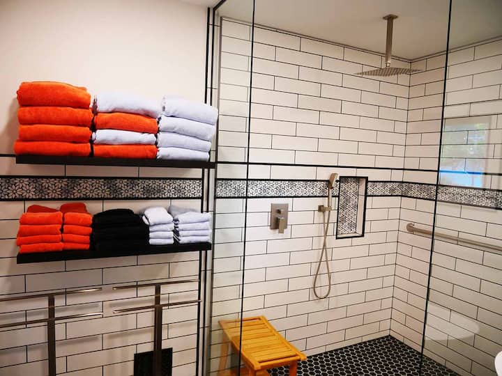 Hudson 3br | Furnished, 30+ Day Corporate Stay - Willow River State Park, Hudson