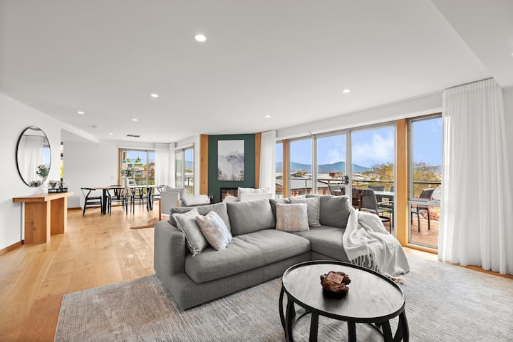 Luxury Lake House | Views, Ski + Mtb Base - Kosciuszko National Park