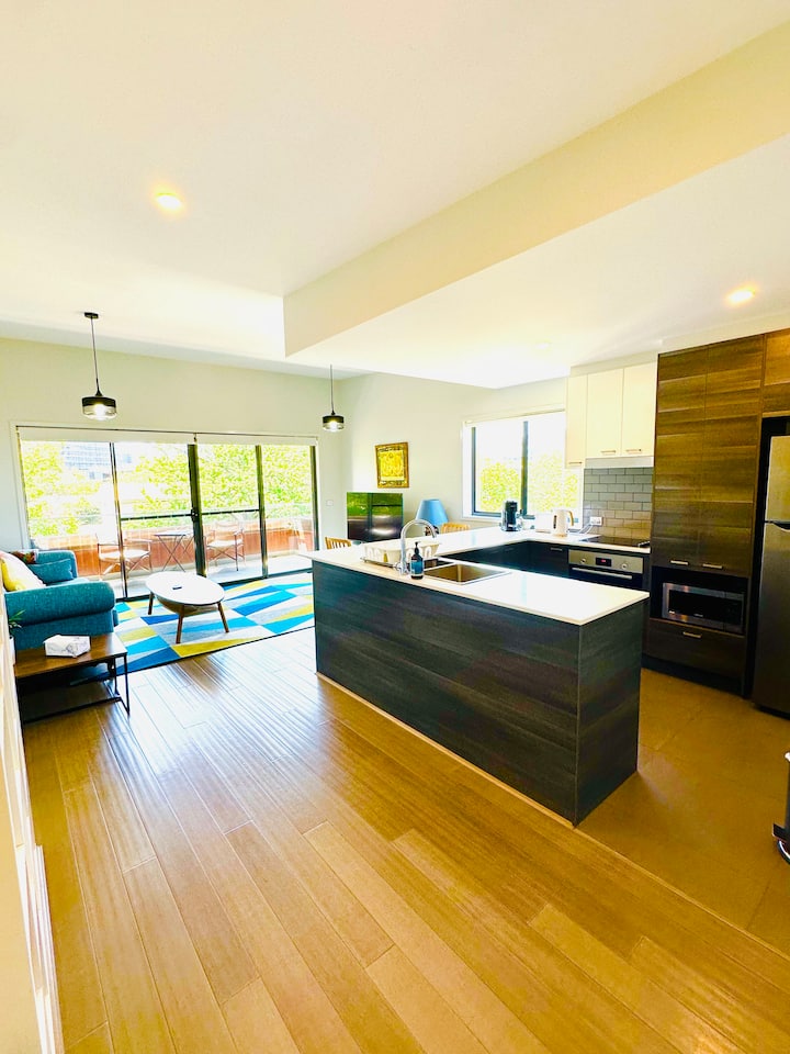 Beautifully Designed One-bedroom In O'connor - Canberra