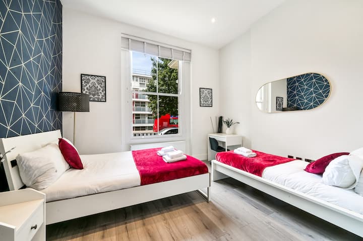 Spacious, Modern 2 Bedroom Flat In City Centre - Kingston University London Kingston Hill Campus