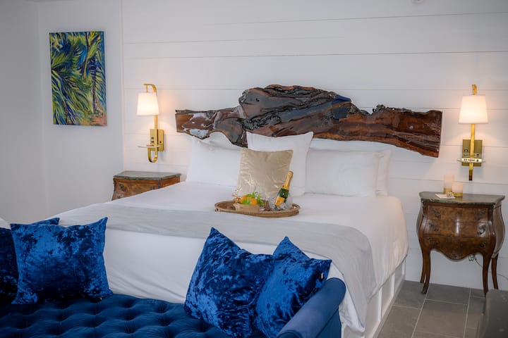 Shangri La Suite @ Casa Morada - Islamorada, FL