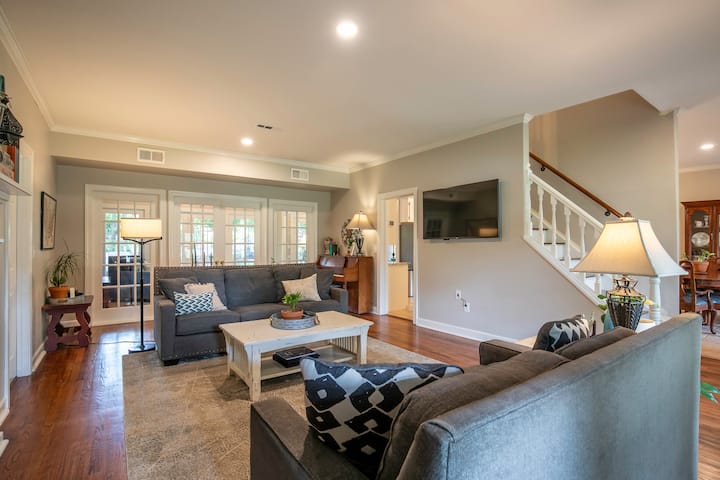 Hotty Toddy Haven - Oxford, MS