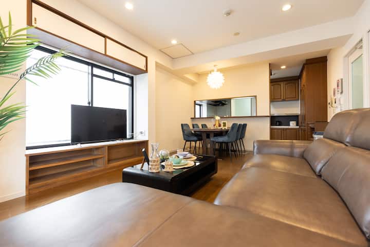 なんば駅 徒歩3分 屋上付最上階150㎡ 最大16人 トイレBath2か所 心斎橋 道頓堀 5分 - 도톤보리