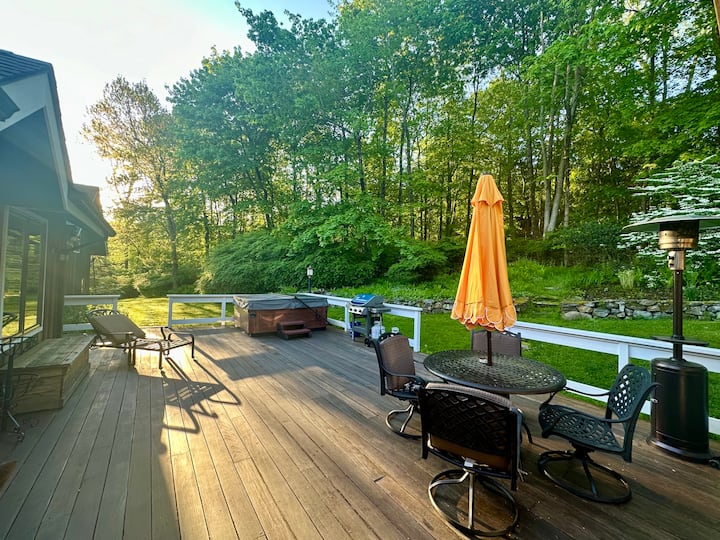Serene Retreat In The Hills W/jacuzzi - Yorktown, NY