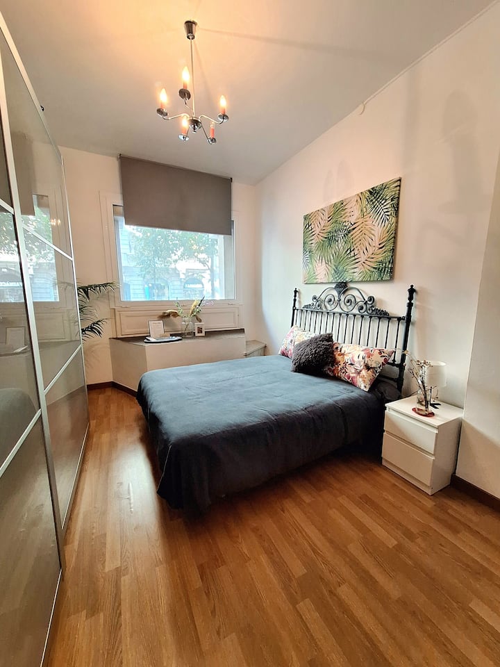 Your Cozy Home Away - Barcelona
