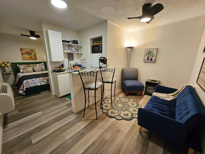 The Garden Getaway - Abilene, TX