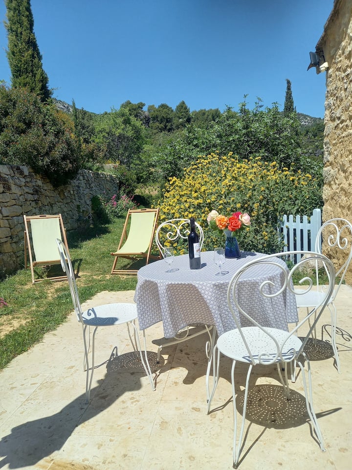 Gîte Pastourelle à La Font Du Buis Nature Et Calme - Gigondas