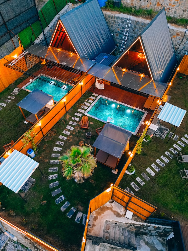 Bungorise İKiz 2
Isıtma Havuzlu
Göl Manzaralı - Sapanca