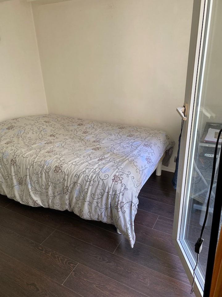 Chambre à Paris Belleville -