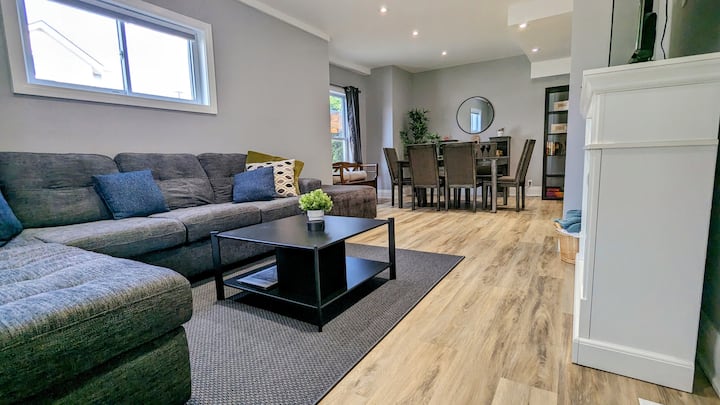 Niagara Bliss: Cozy 3 Bed Escape - Niagara Falls