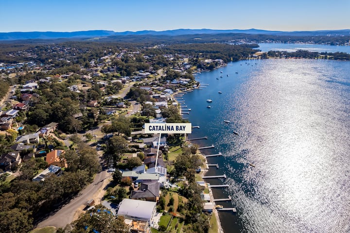 Catalina Bay - 3pm Checkout - Absolute Lakefront - Belmont