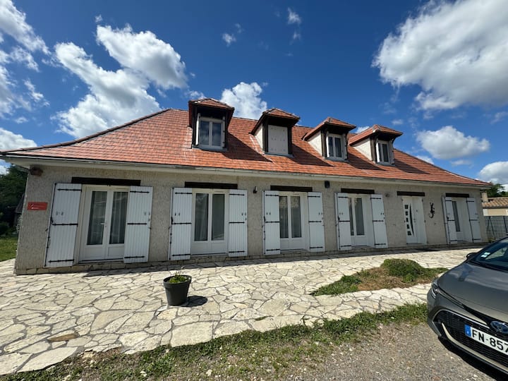 Grande Maison Connectée Calme à Proximité Bordeaux - Cestas
