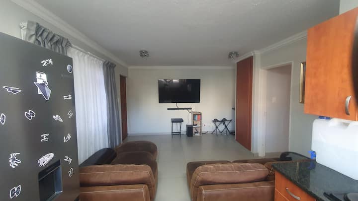 Cozy 1-bedroom Retreat In Pta - Pretoria