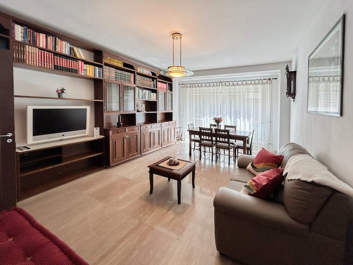 · R(home)416 · Vatican Home 3bdr - Vatican